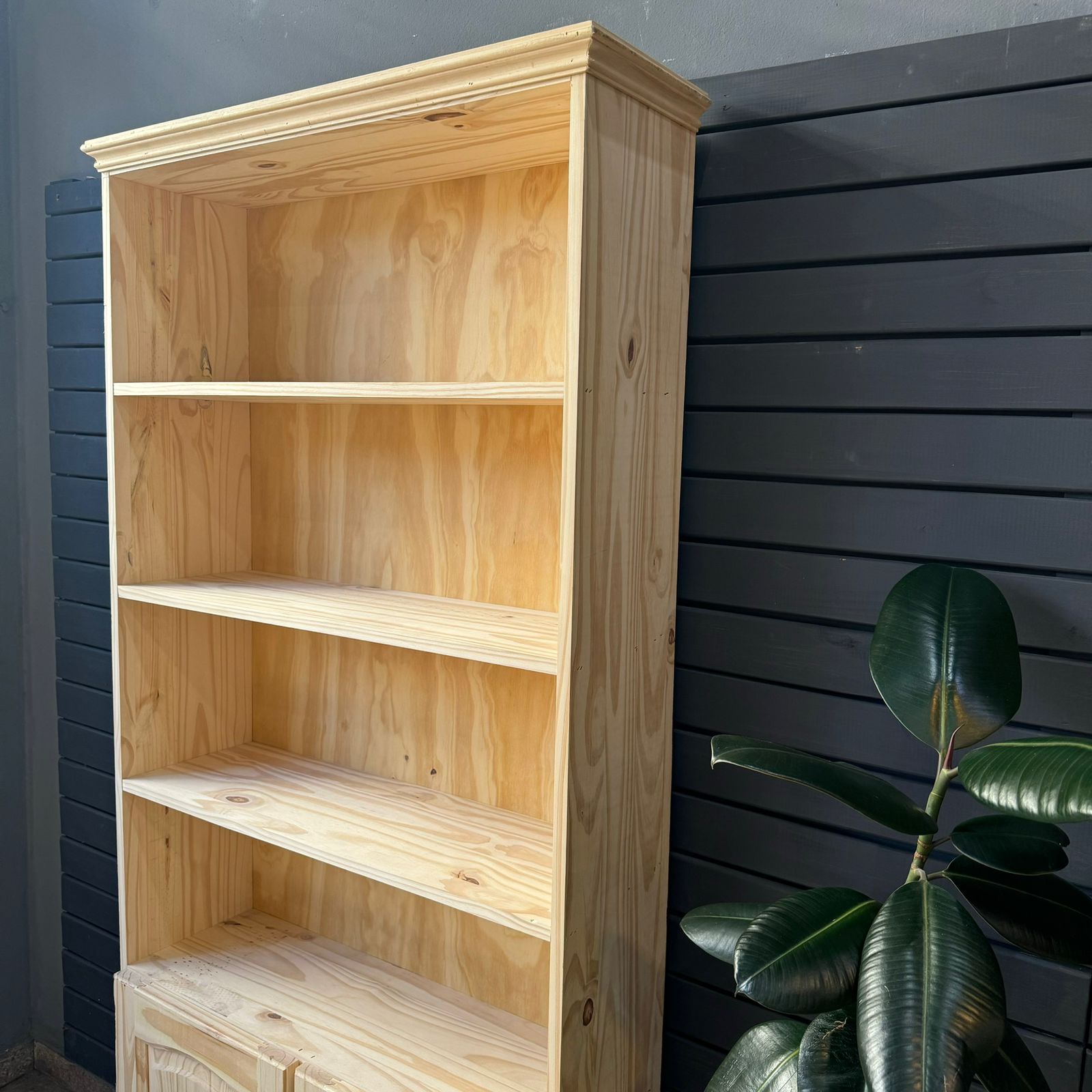 Biblioteca Recta Con Puerta 080